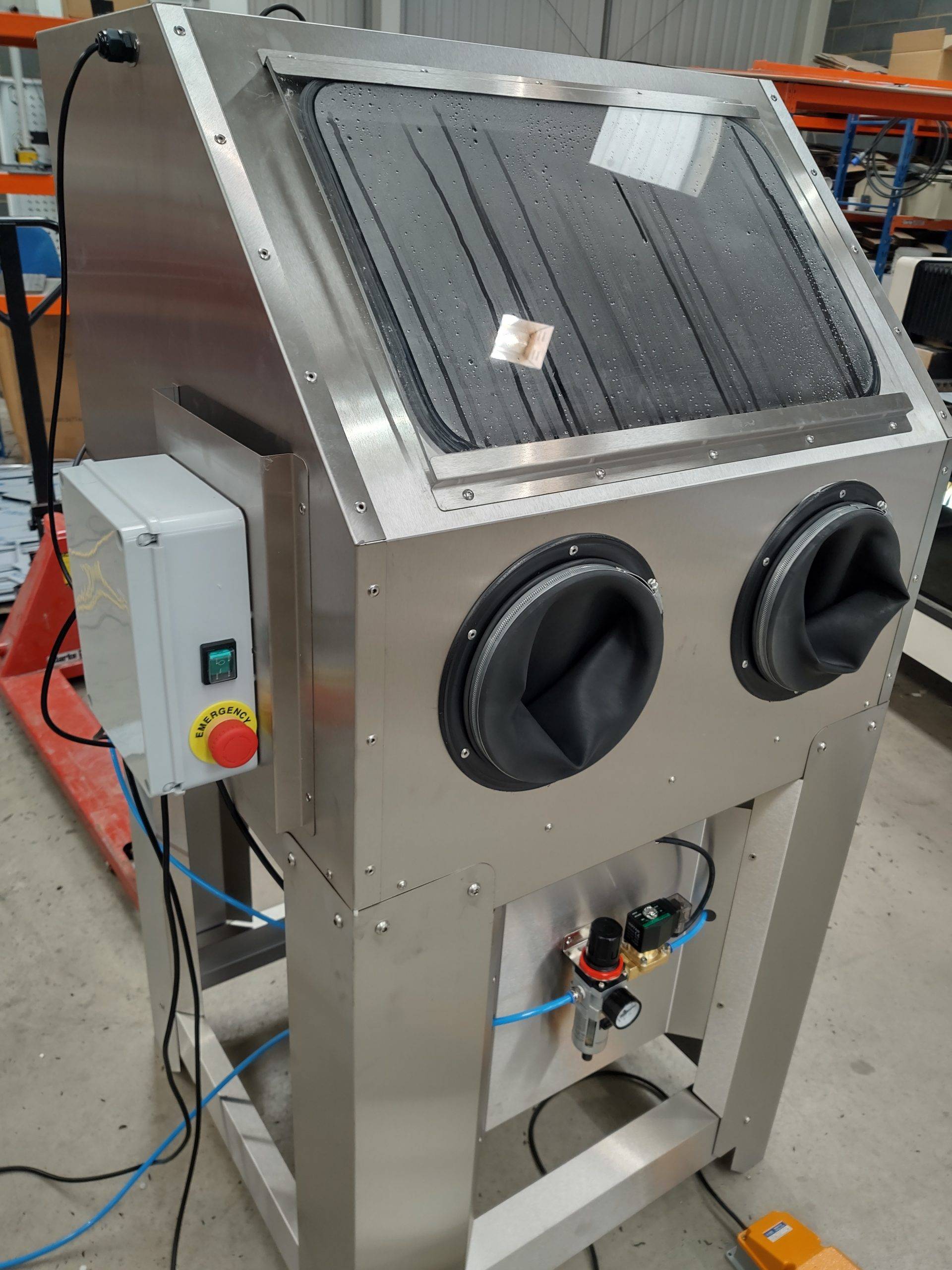 VAPOURMAX MiniMAX XL Rapid Build Kit Vapour Blasting Machine - Garage ...